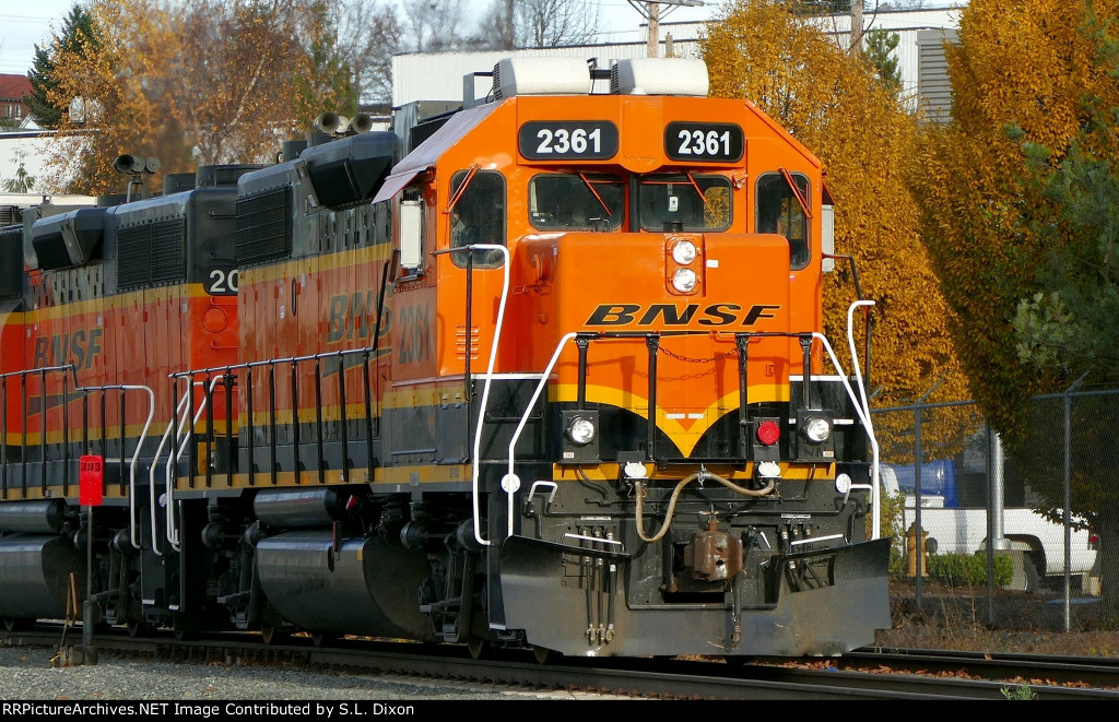 BNSF 2361 South at Bayside